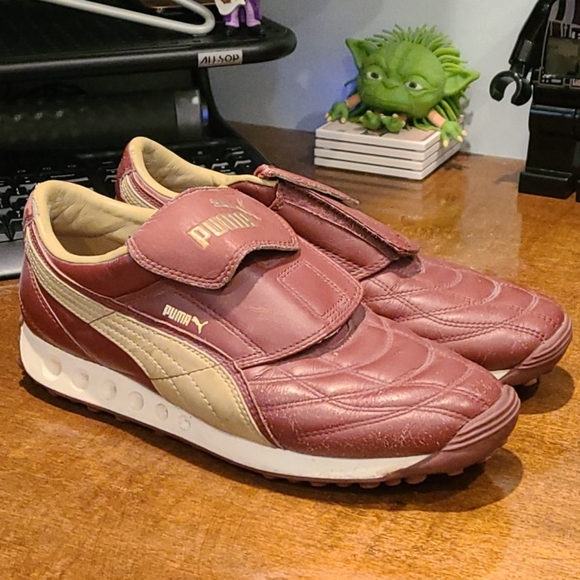 Puma | Shoes | Vintage Marooncream Pumas Velcro Size 85m | Poshmark